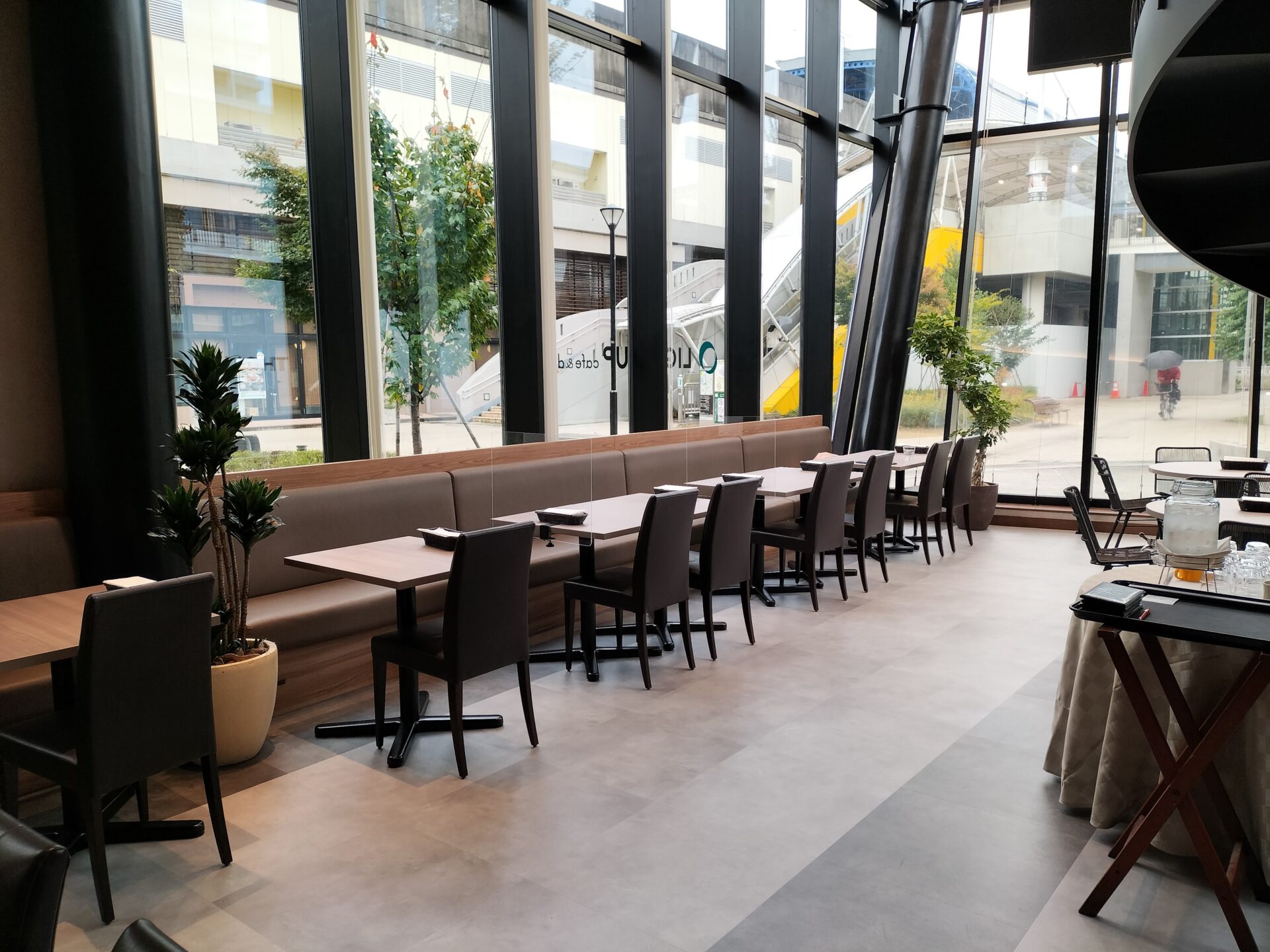 流山おおたかの森駅直結 ライトアップカフェダイニング（LIGHT UP cafe & dining）を初訪問！ 特製ビーフシチューのランチをいただく！